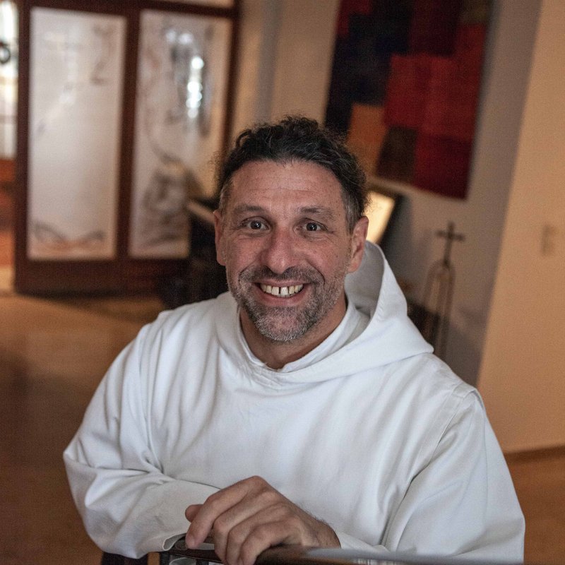 Br. Thomas Hessler OSB im Servus TV